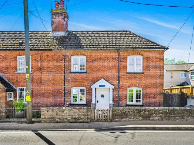 2 bedroom cottage for sale