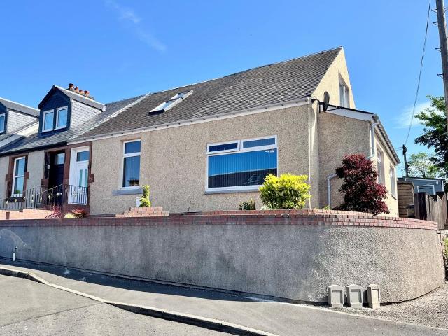 2 bedroom cottage for sale