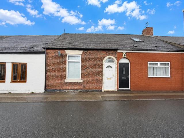 2 bedroom cottage for sale