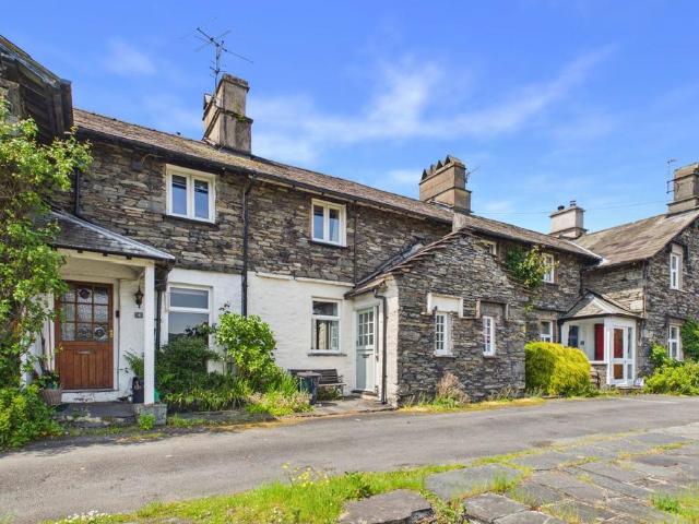 2 bedroom cottage for sale