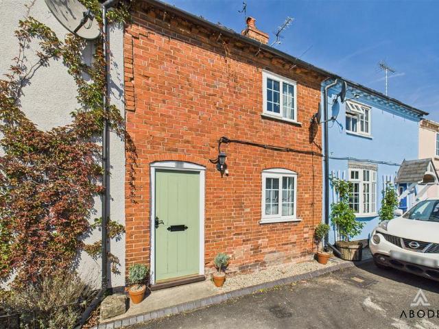 2 bedroom cottage for sale
