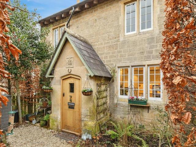 2 bedroom cottage for sale