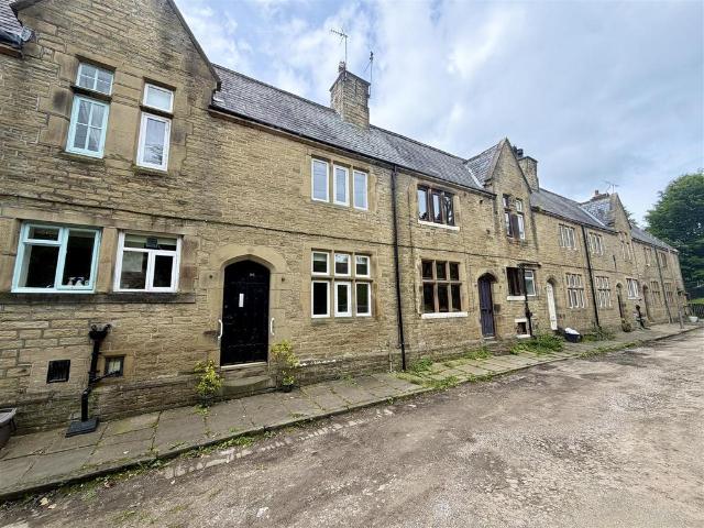 2 bedroom cottage for sale