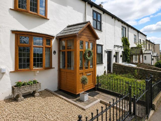 2 bedroom cottage for sale