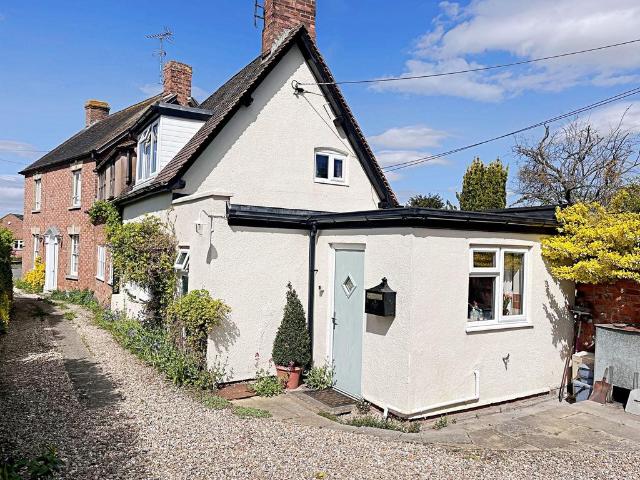 2 bedroom cottage for sale
