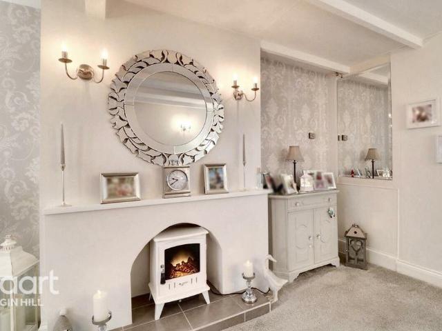 2 bedroom cottage for sale