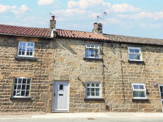2 bedroom cottage for sale