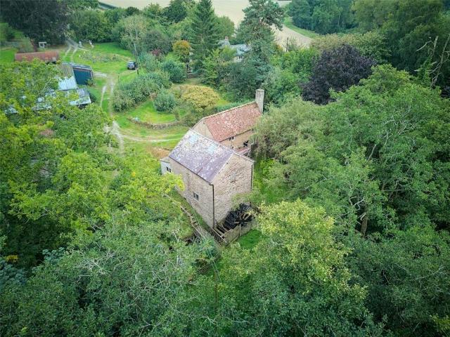 2 bedroom cottage for sale