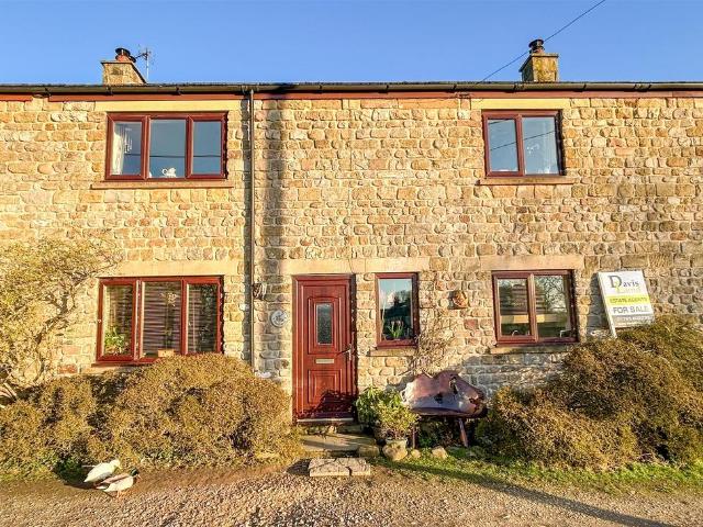 2 bedroom cottage for sale