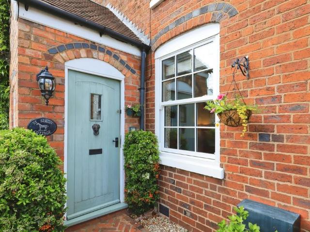 2 bedroom cottage for sale