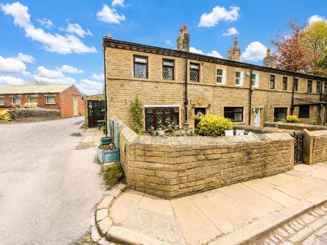 2 bedroom cottage for sale