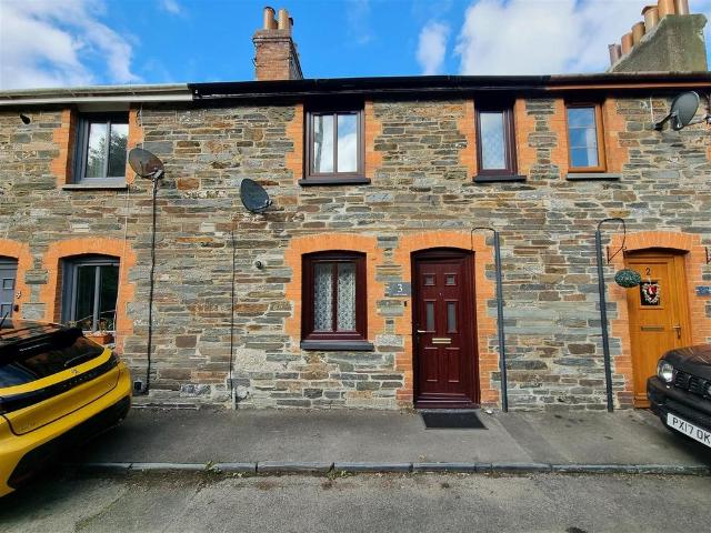 2 bedroom cottage for sale