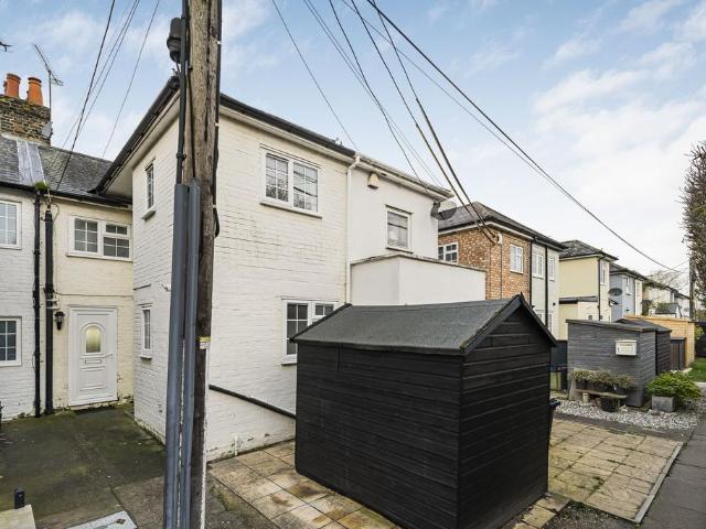 2 bedroom cottage for sale
