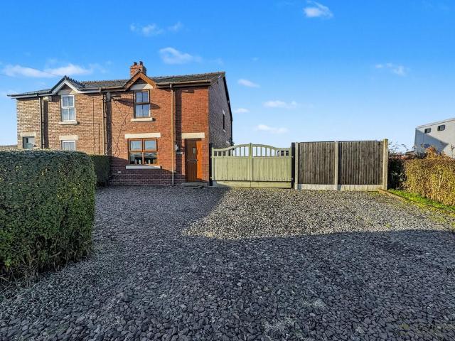 2 bedroom cottage for sale