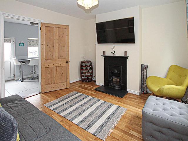 2 bedroom cottage for sale