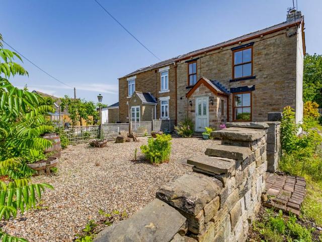 2 bedroom cottage for sale