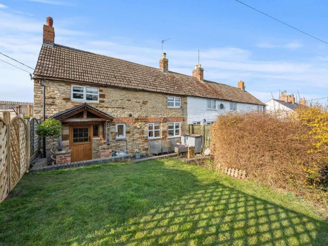 2 bedroom cottage for sale