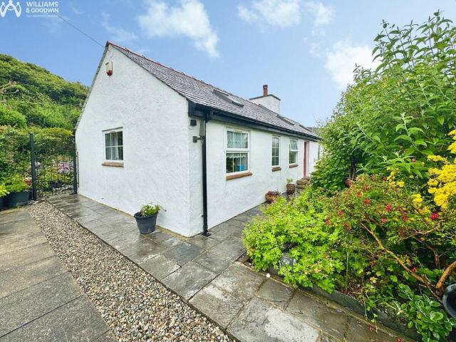 2 bedroom cottage for sale
