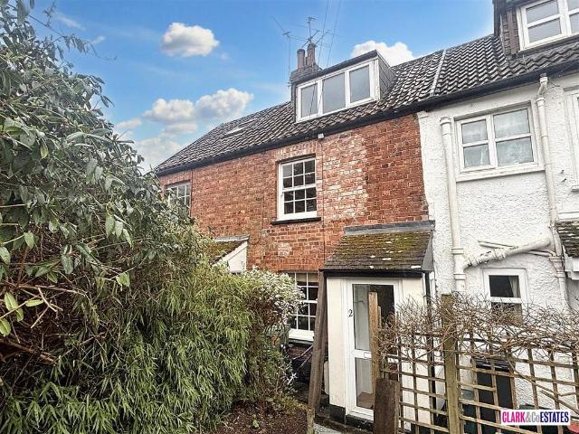 2 bedroom cottage for sale