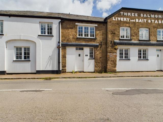 2 bedroom cottage for sale