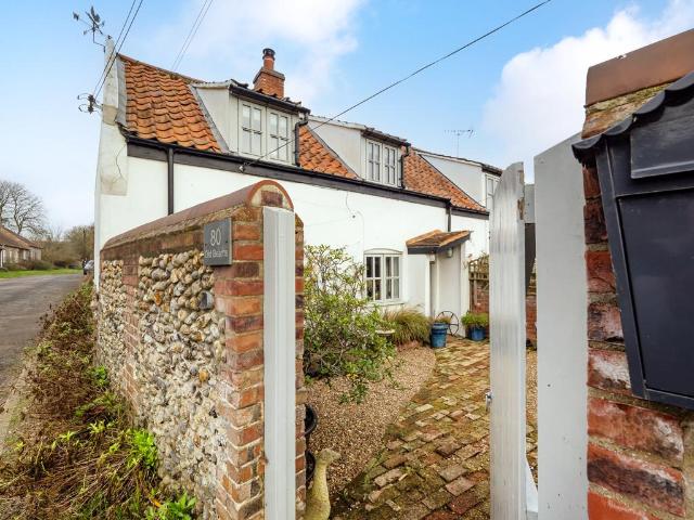 2 bedroom cottage for sale