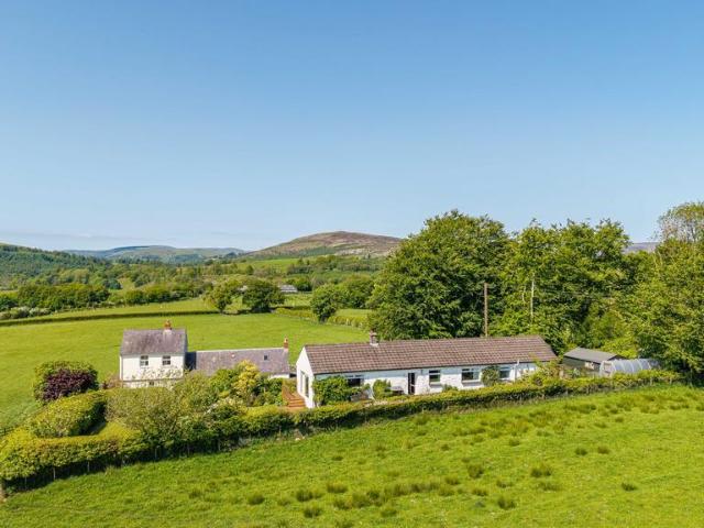 2 bedroom cottage for sale