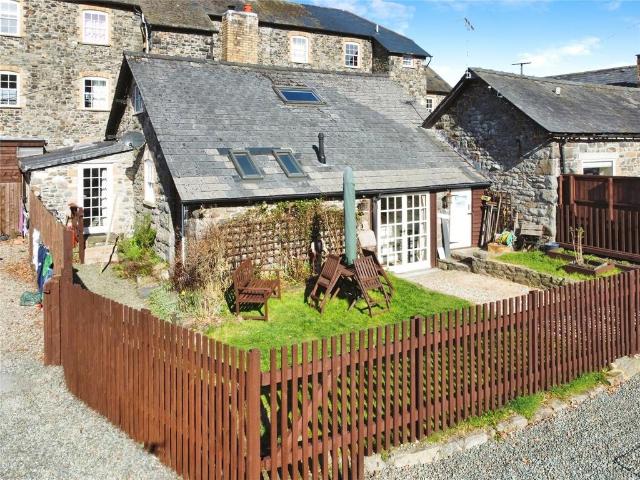 2 bedroom cottage for sale