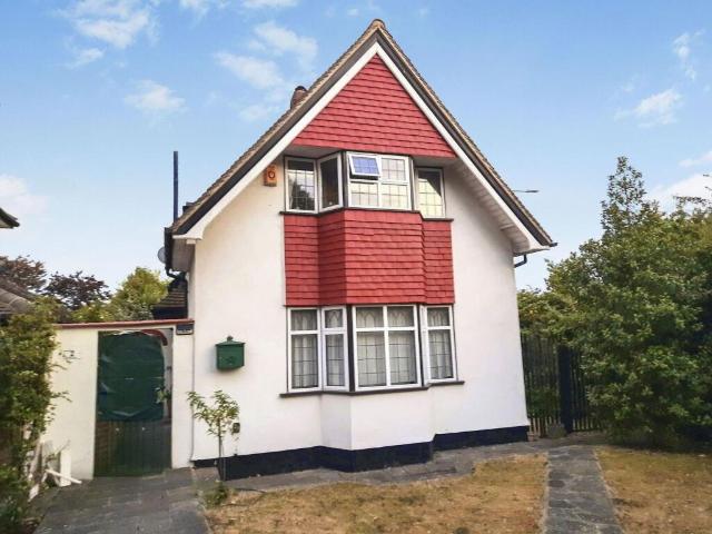 2 bedroom cottage for sale