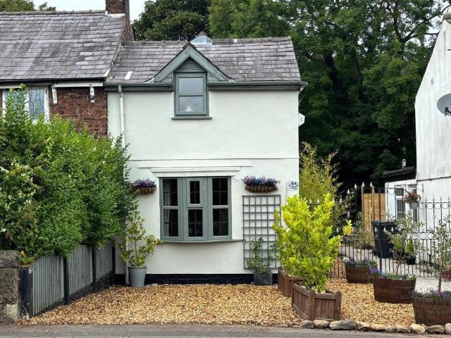 2 bedroom cottage for sale