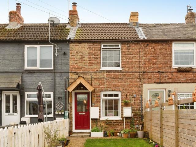 2 bedroom cottage for sale