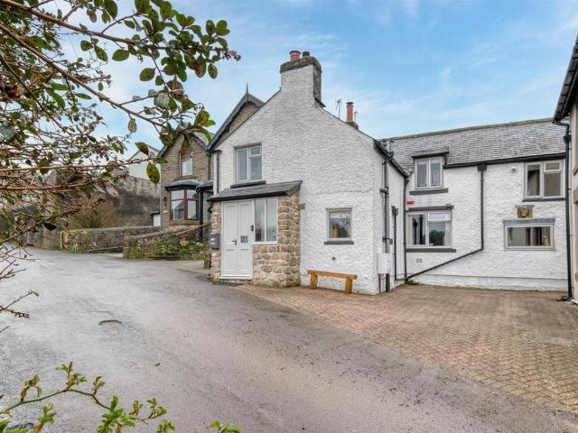 2 bedroom cottage for sale