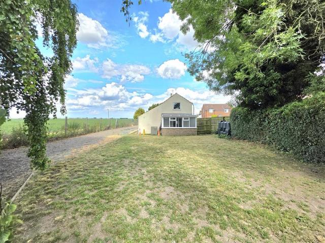 2 bedroom cottage for sale