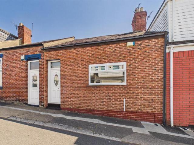 2 bedroom cottage for sale