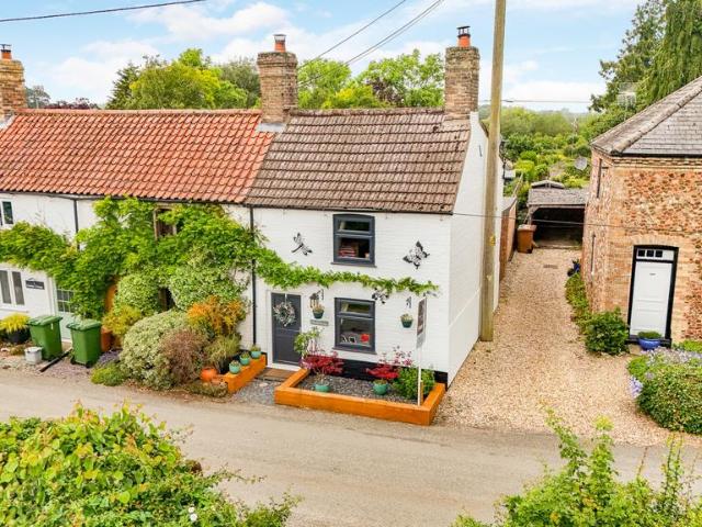 2 bedroom cottage for sale