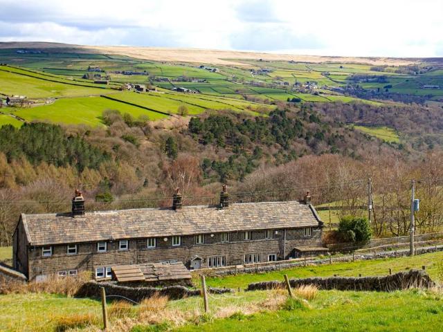 2 bedroom cottage for sale