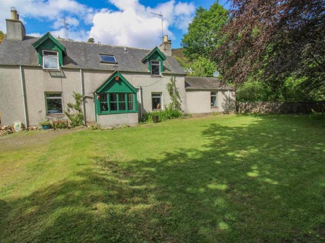 2 bedroom cottage for sale