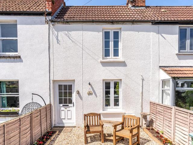 2 bedroom cottage for sale