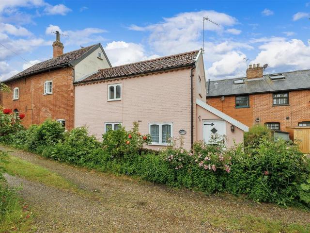 2 bedroom cottage for sale