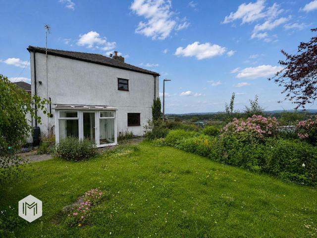 2 bedroom cottage for sale