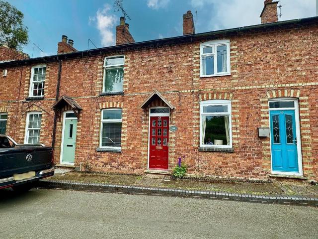 2 bedroom cottage for sale