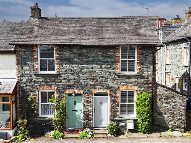 2 bedroom cottage for sale