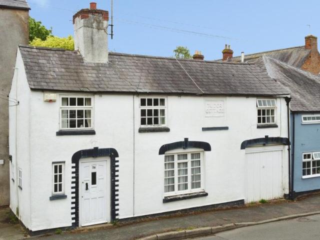 2 bedroom cottage for sale