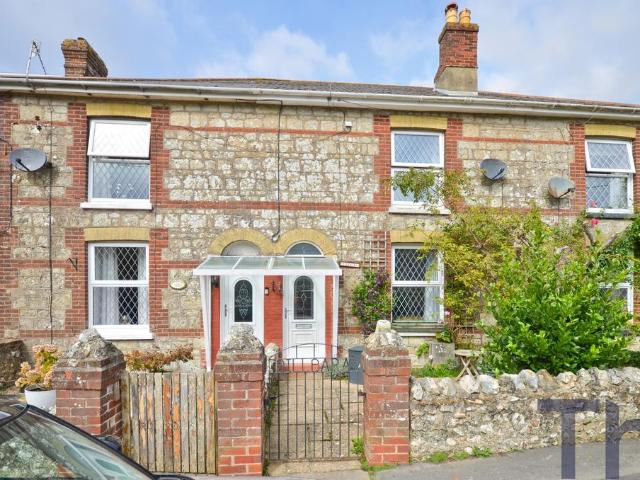 2 bedroom cottage for sale