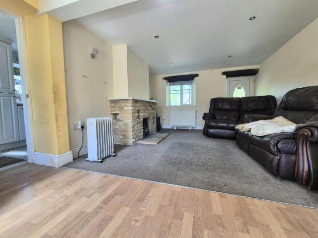 2 bedroom cottage for sale