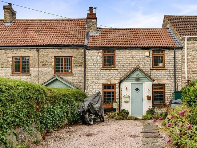 2 bedroom cottage for sale
