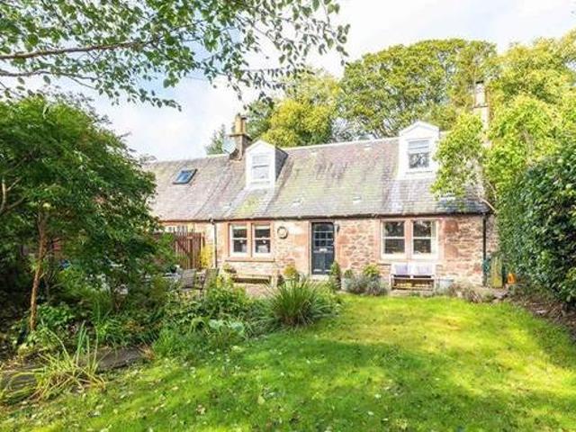 2 bedroom cottage for sale in 2 Heathery Ha Carlops Road West Linton EH46 7DS EH46