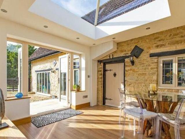 2 Bedroom Cottage For Sale In Thorpe Waterville