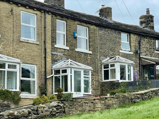 2 Bedroom Cottage For Sale In Wilsden, Bradford