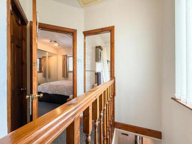 2 bedroom cottage for sale in Yew Tree Road, Birchencliffe, Huddersfield, HD2