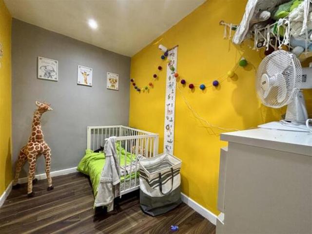 2 bedroom cottage for sale in Albert Road, Queensbury, Bradford, BD13